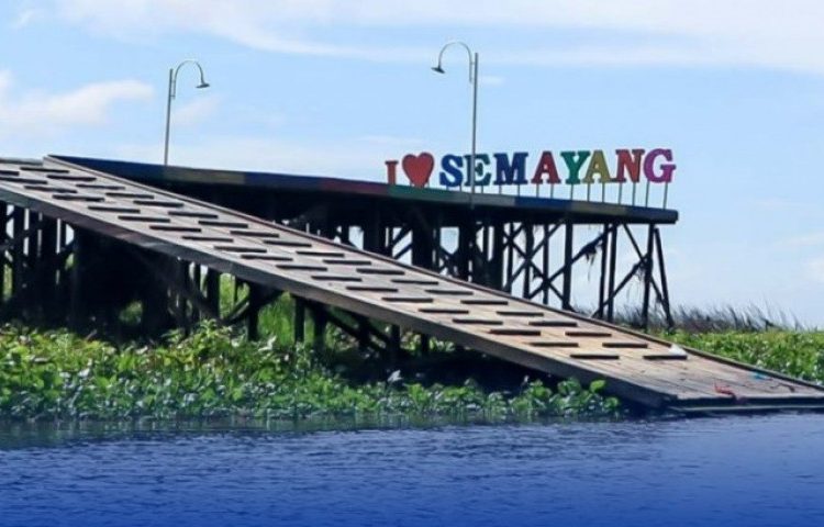 Danau Semayang Ramai Diserbu Pengunjung – Lintas Raya